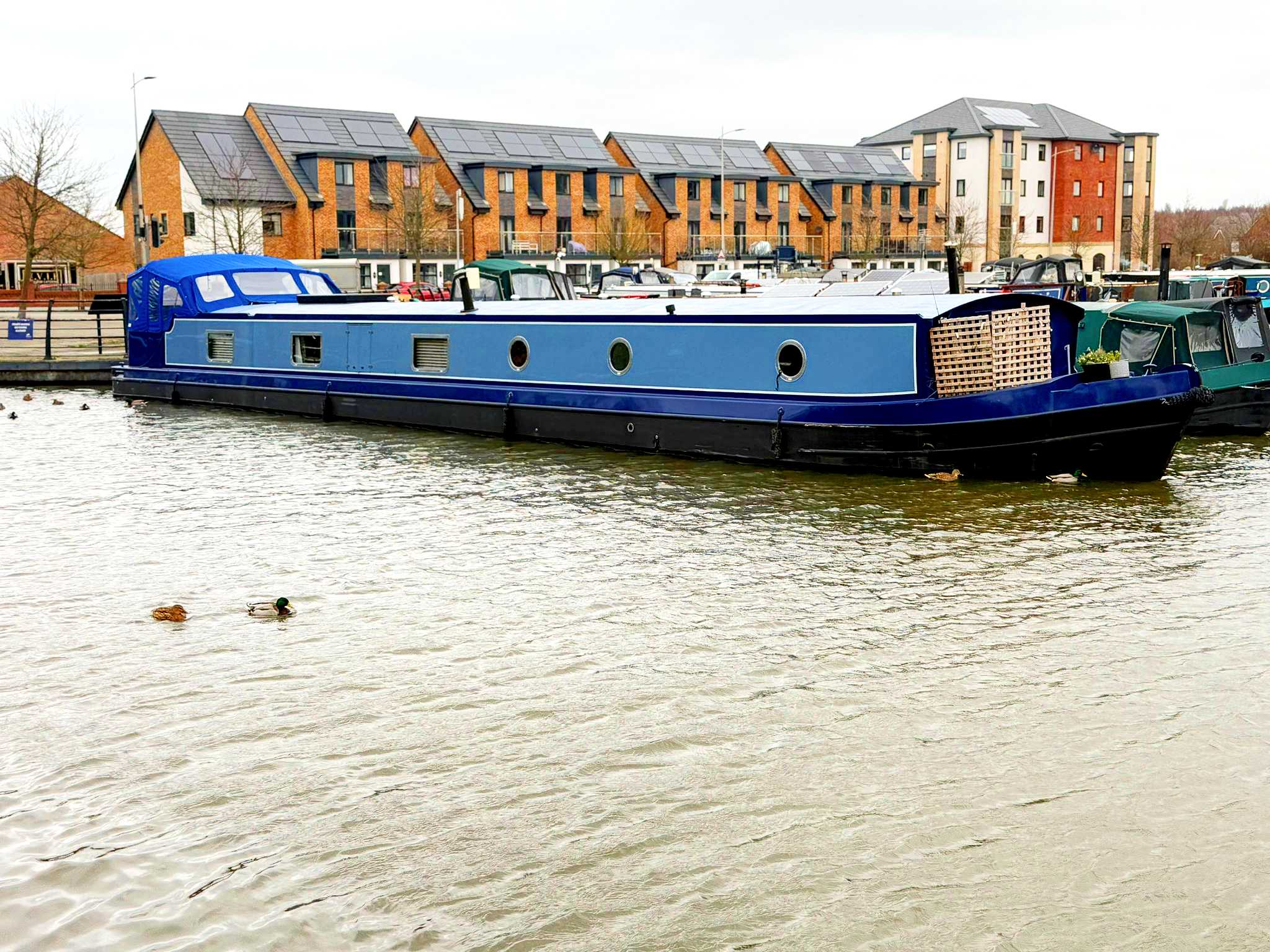 Wardengorge - 70' x 12'3" two bedroom widebeam built in 2023.